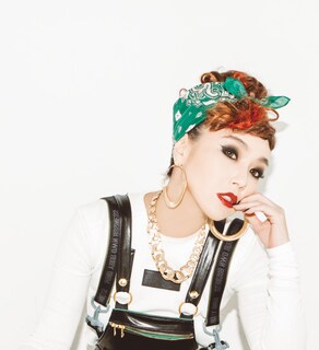 AZUのプロフィール - 音楽ナタリー