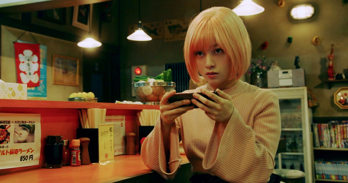 橋本環奈が岡村隆史に「キモ…」馬場ふみかは激怒!「バイオレンスアクション」新映像 映画ナタリー
