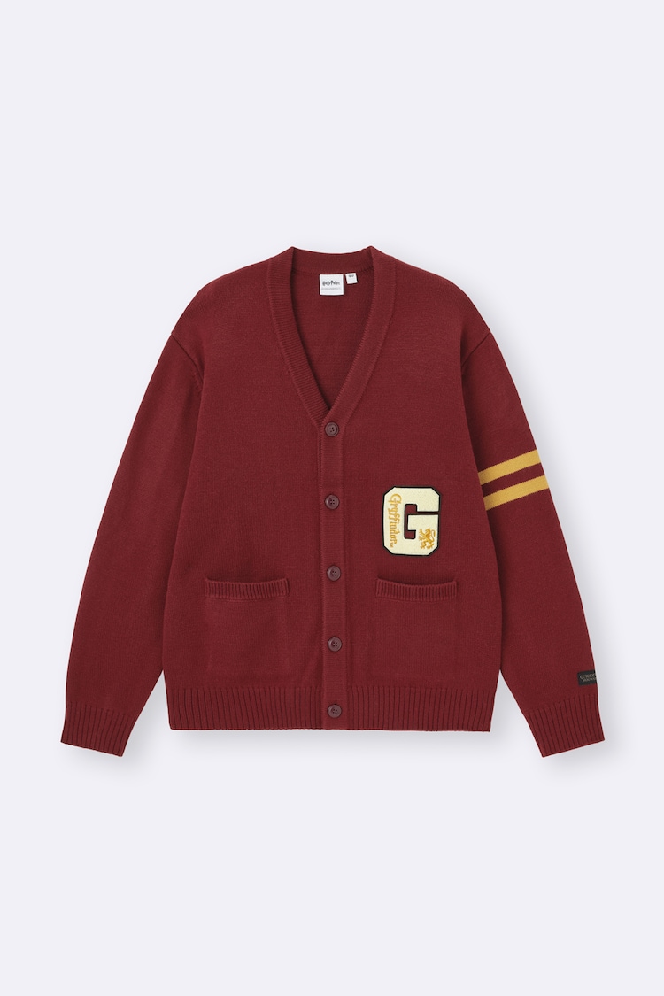 MEN Vネックカーディガン Harry Potter（税込3990円） - GU×ハリー・ポッターのアイテム11月発売、ハニーデュークスやお菓子モチーフの商品も [画像ギャラリー 2/47 ...