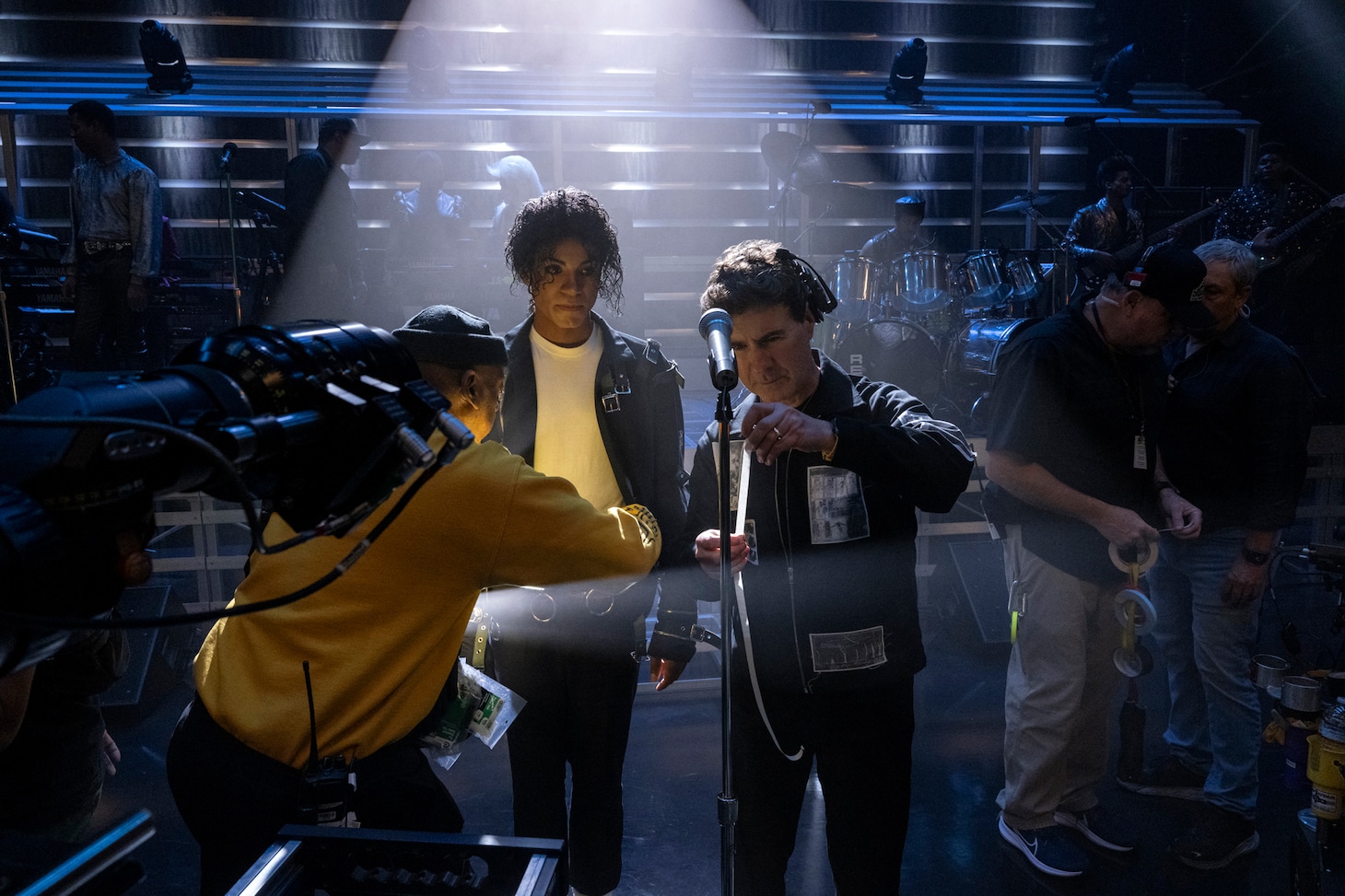 マイケル・ジャクソンの伝記映画「Michael／マイケル」メイキング写真。マイケルの兄ジャーメイン・ジャクソンの息子であるジャファー ...