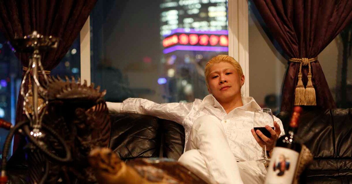 TOMORO「日本の若者を元気に！」自身の成功と挫折語る - 音楽ナタリー