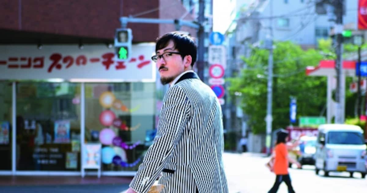 DOTAMA、オトナの事情をスルーして世間のニュースにラップで斬り込む - 音楽ナタリー