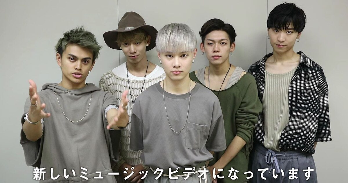 FlowBack“歩きスマホ”で楽しむメジャーデビュー曲MV公開 - 音楽ナタリー