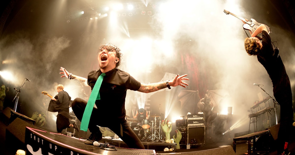 SiM「THE BEAUTiFUL PEOPLE TOUR 」東京公演を今晩フジでOA - 音楽ナタリー