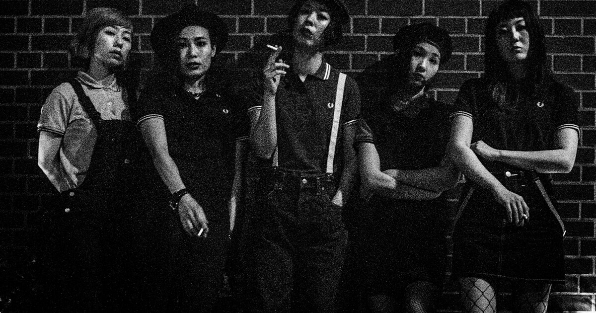 BimBamBoom、新MVは「FRED PERRY」ショップで演奏 - 音楽ナタリー