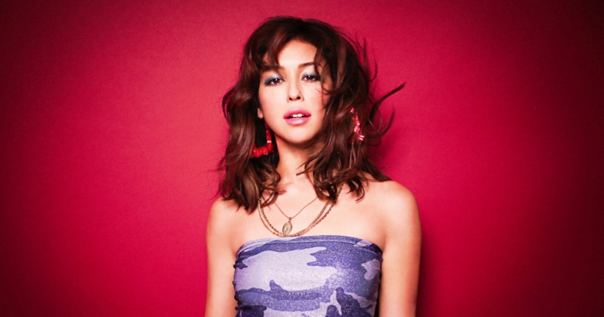 BENIが失った未来で踊りながら「新宝島」（動画あり / コメントあり） - 音楽ナタリー