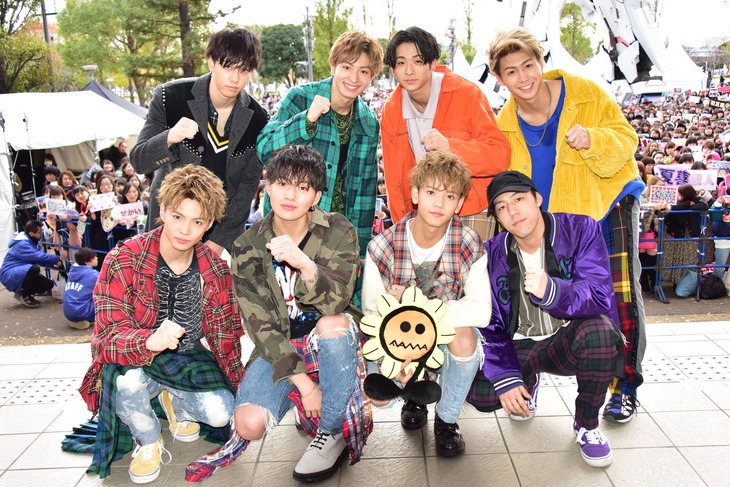 FANTASTICS、デビュー記念イベントに3000人動員「これからも9人で」（ライブレポート / 写真10枚） - 音楽ナタリー