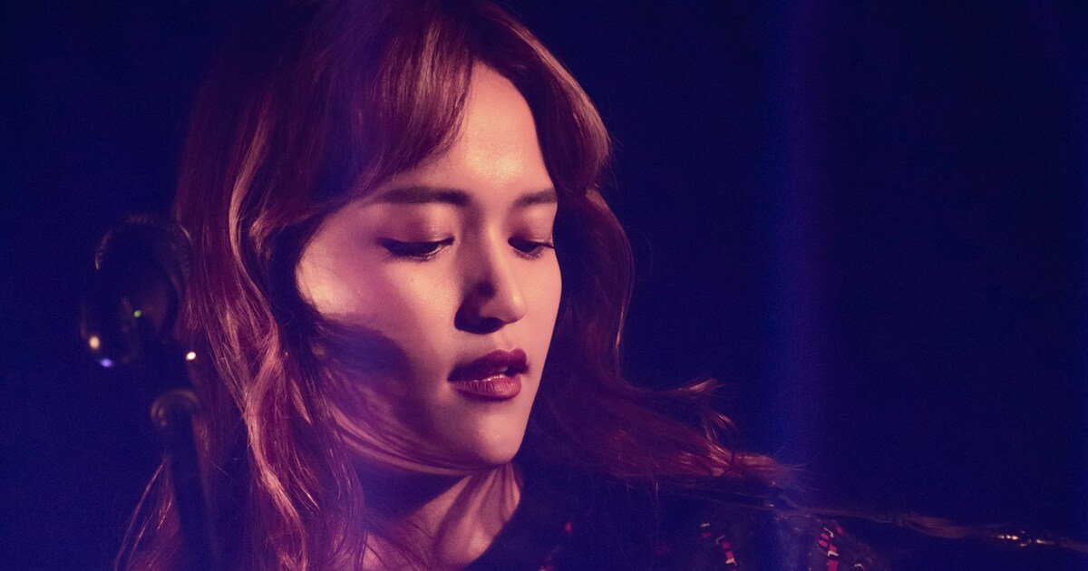 iri初の配信ライブでファンとの再会喜ぶ、12月にはZeppツアー決定（ライブレポート） - 音楽ナタリー