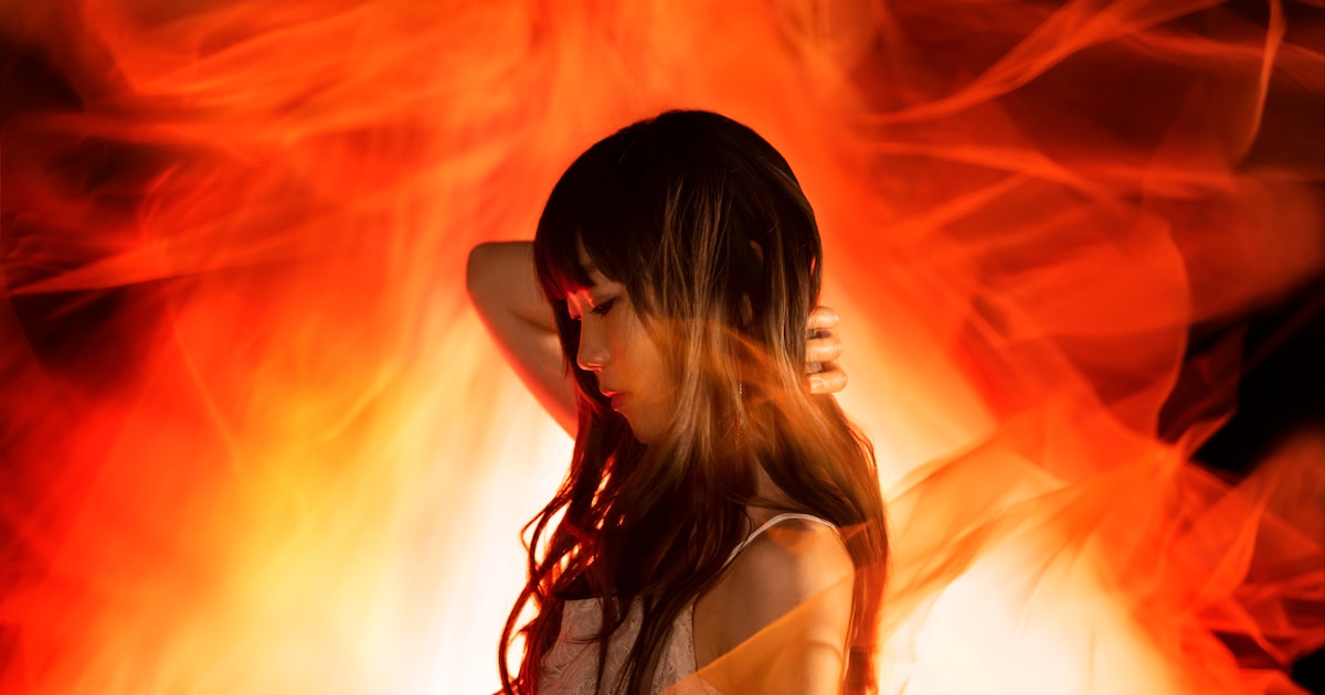 Aimer、デビュー10周年ライブをさいたまスーパーアリーナで開催 - 音楽ナタリー