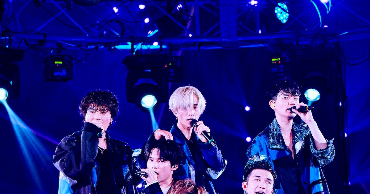 SixTONES、ニューシングル「マスカラ」はKing Gnu常田大希提供のラブソング（ライブレポート） - 音楽ナタリー