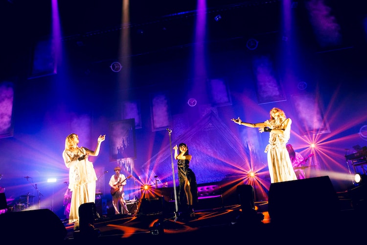 「aina The End Solo Tour The Zombie」オリックス劇場公演の様子。 アイナ・ジ・エンド2ndツアーが地元