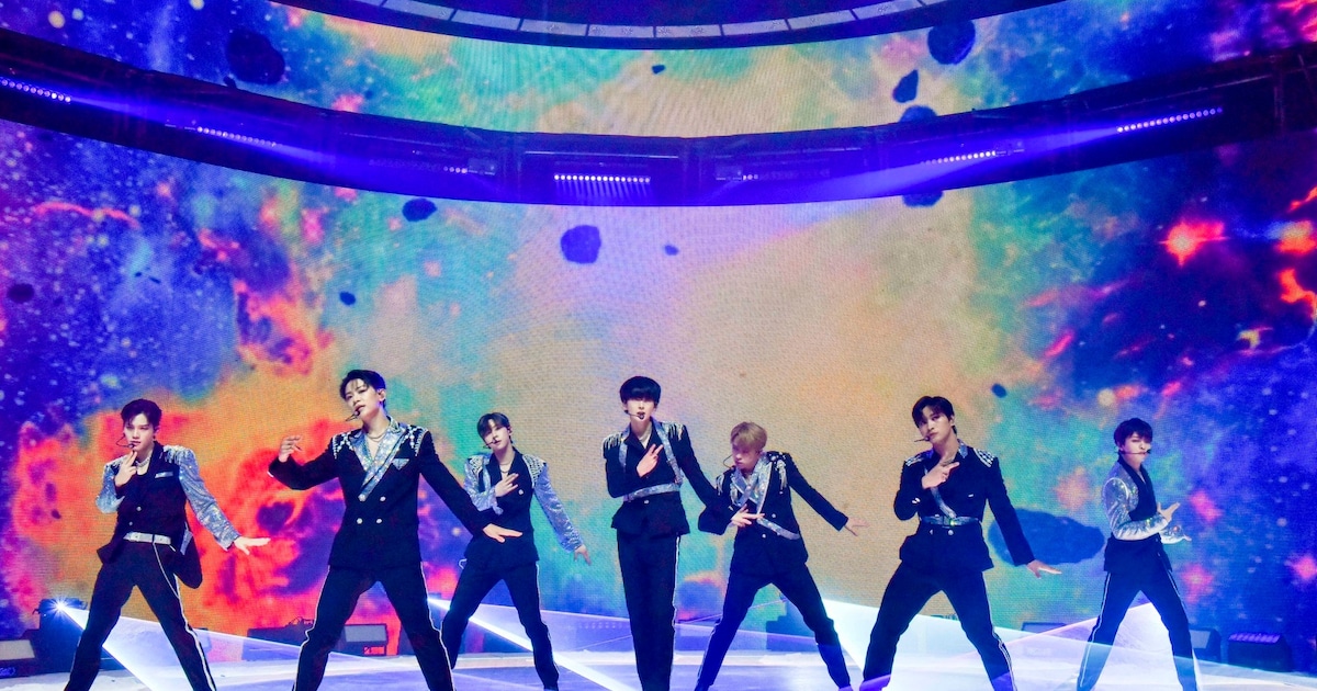 完全体になったORβITがステージへ、7人で魅せた初のオンラインライブ（ライブレポート） - 音楽ナタリー