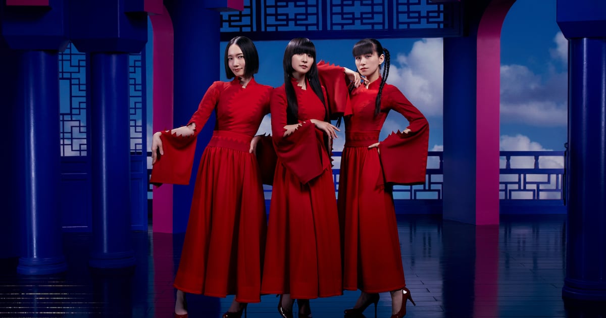 Perfume「PLASMA」ツアー映像がBD/DVD化、初回盤には2枚の特典映像ディスク追加 - 音楽ナタリー
