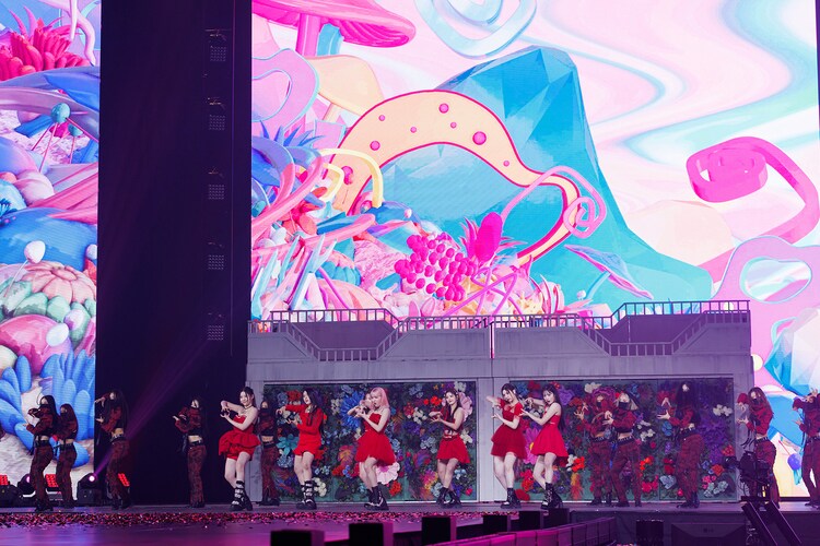 NMIXX (c)CJ ENM Co., Ltd, All Rights Reserved - 「2022 MAMA」でスキズ、JO1、TXT、ルセラ、Kep1erら競演！“第4世代”コラボは ...