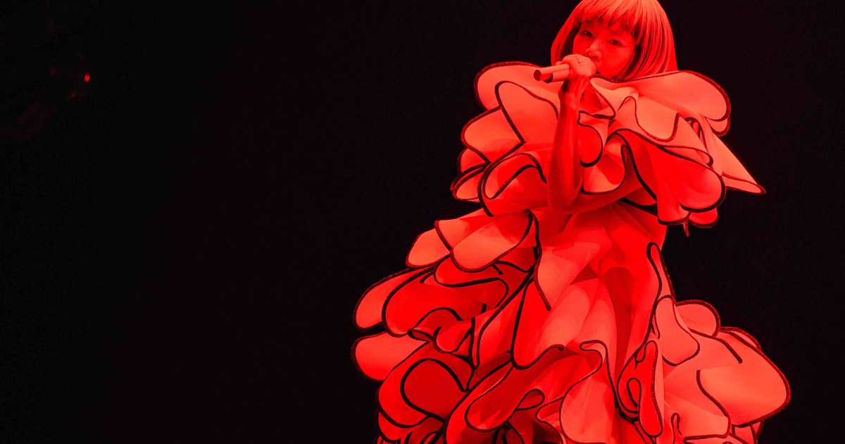 YUKI、ソロデビュー20周年イヤーのラストにニューアルバム「パレードが続くなら」 - 音楽ナタリー