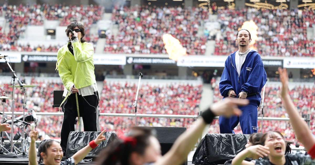 RADWIMPS、Jリーグ30周年に書き下ろした新曲「大団円」をZORNと国立競技場で初パフォーマンス（イベントレポート / 写真12枚） - 音楽ナタリー