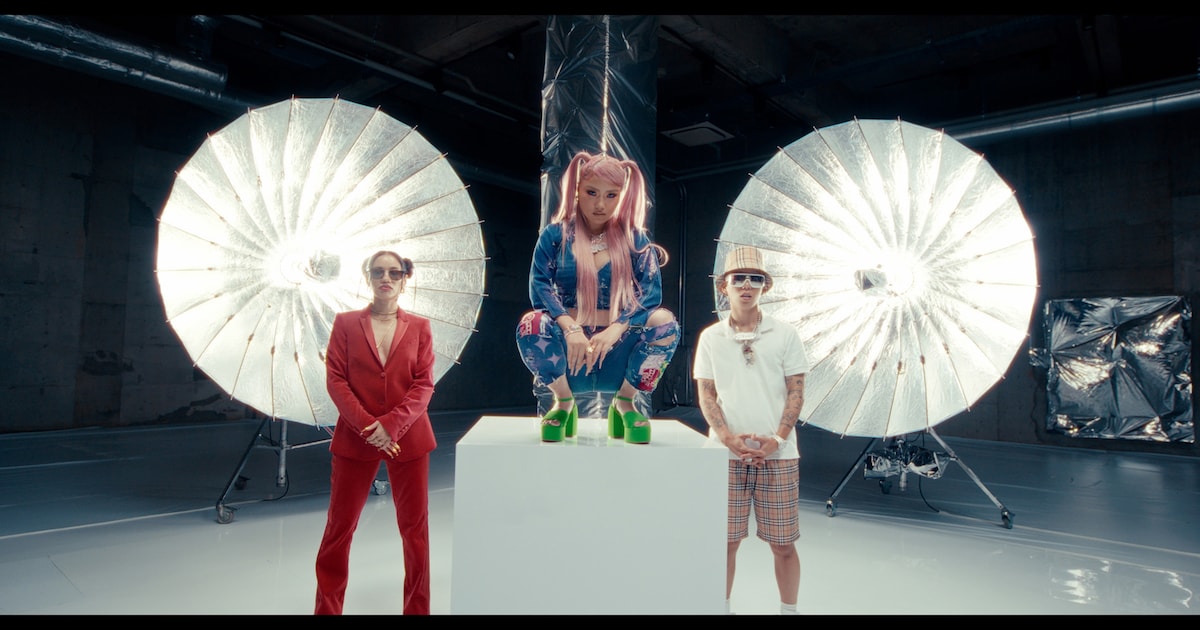 LANAの初EP「19」配信、AwichとJP THE WAVY迎えた収録曲MV今夜公開 - 音楽ナタリー