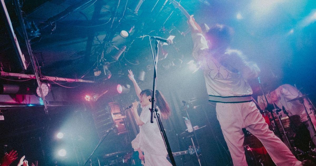 Aooo初ライブでバンド名の由来明かす、Awkmiuは東阪ツアー開催を発表（ライブレポート / 写真17枚） - 音楽ナタリー