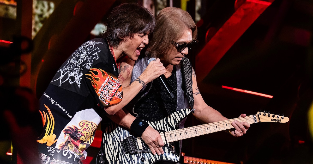 B'z全国ツアー最終公演、ノーカットでオンエア - 音楽ナタリー