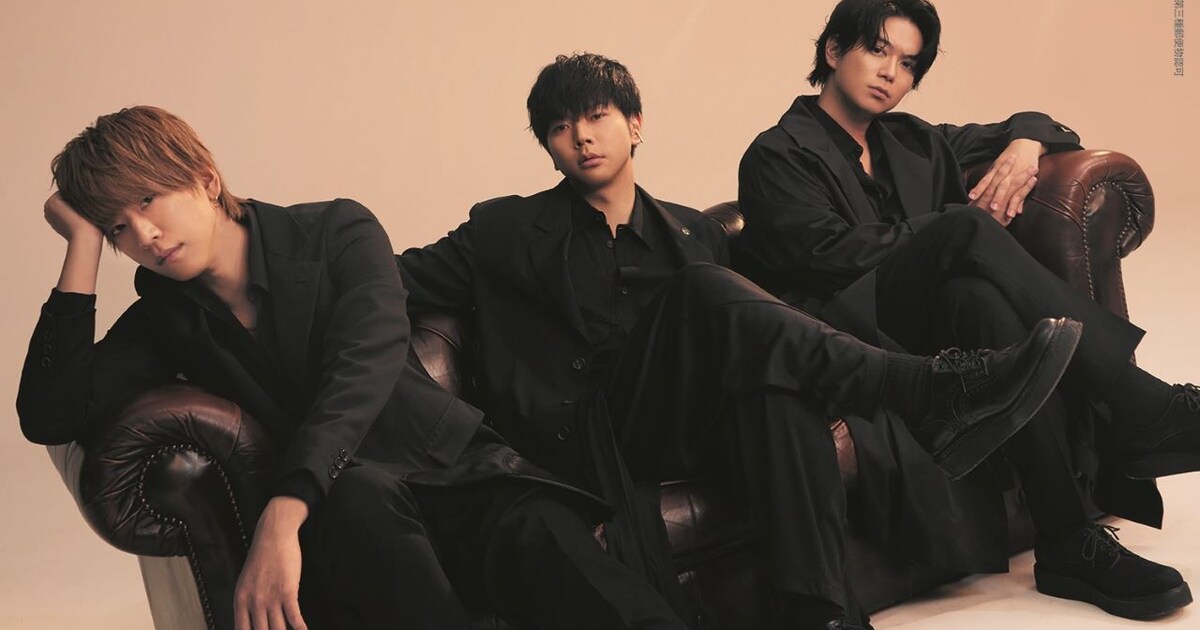 NEWSが2年半ぶり「anan」表紙に登場、フォーマルなブラックスーツで - 音楽ナタリー