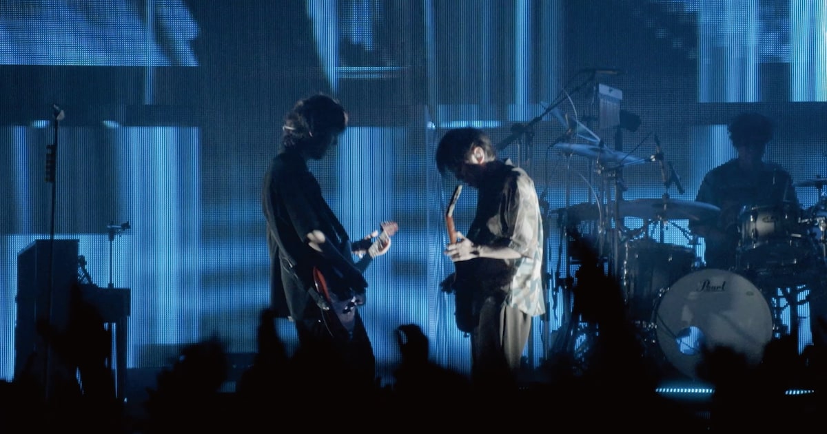 RADWIMPS、8年ぶりライブハウスツアーより「ハイパーベンチレイション」映像公開（動画あり） - 音楽ナタリー