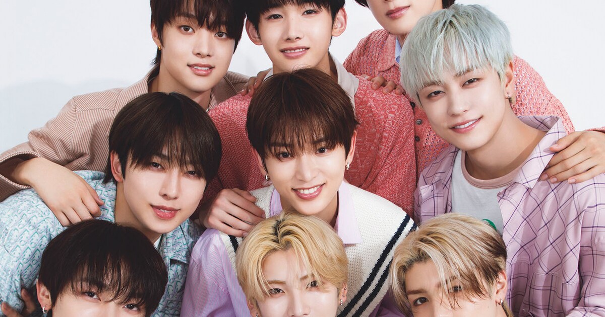 &TEAM、女性週刊誌で身を寄せ合う 付録は厚紙キュンシート - 音楽ナタリー