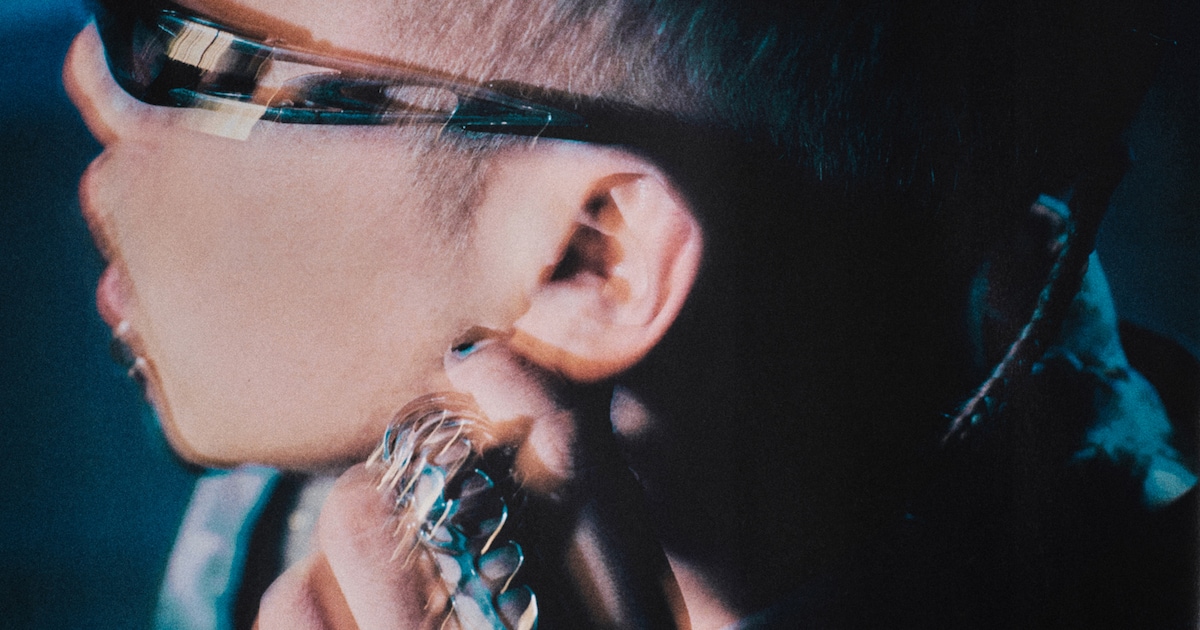 kZmが4年ぶりアルバム「DESTRUCTION」発売、先行シングル「ROKUDENASHI feat. ????」配信 - 音楽ナタリー