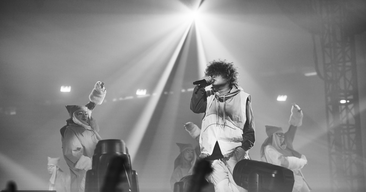 Vaundy幕張メッセ2DAYS完遂、「東京フラッシュ」や「僕は今日も」をひさしぶりに披露（ライブレポート） - 音楽ナタリー