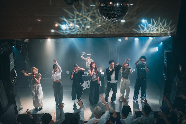 ステージに現れた“LS8”。 - リリスクminan復帰で“LS8 IS BACK!”熱狂の新宿MARZで夏への第一歩 [画像ギャラリー 12/88] - 音楽ナタリー