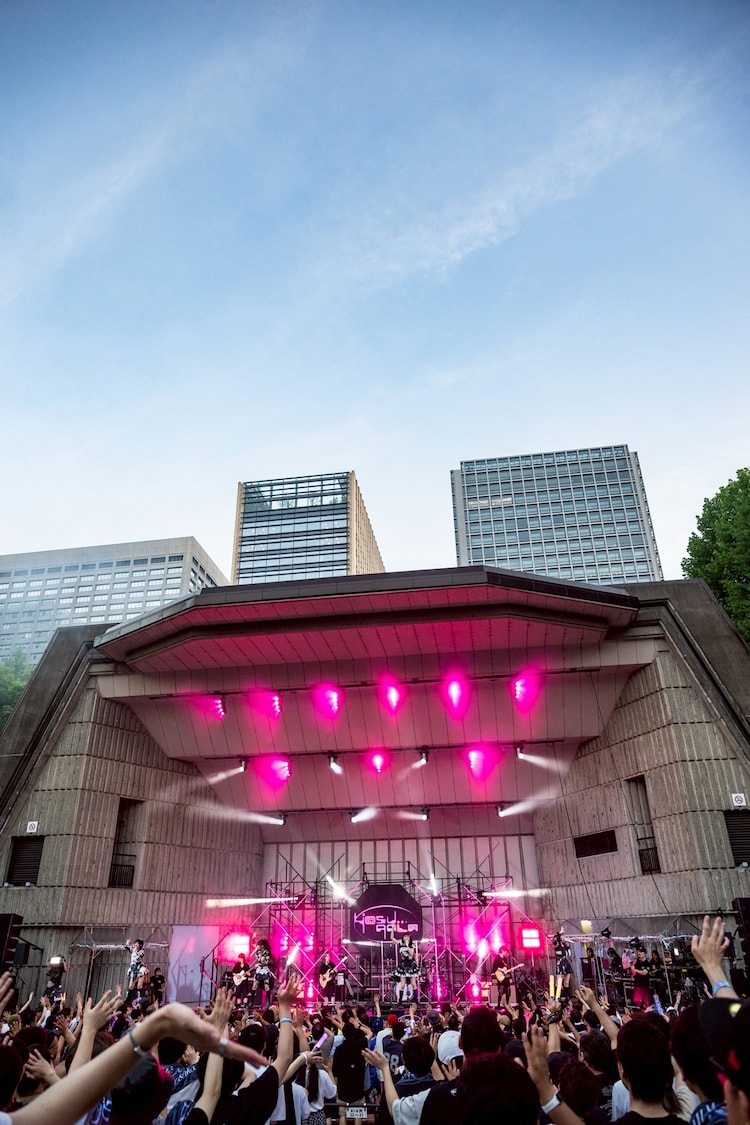 「yosugala 3rd anniversary live「『progress the night -日比谷公園大音楽堂-』」の様子 ...