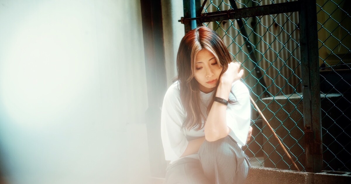 草野華余子が宮地慧＆eba迎えたニューシングル明日リリース、ジャケットデザインは感エロ秋月琢登 - 音楽ナタリー