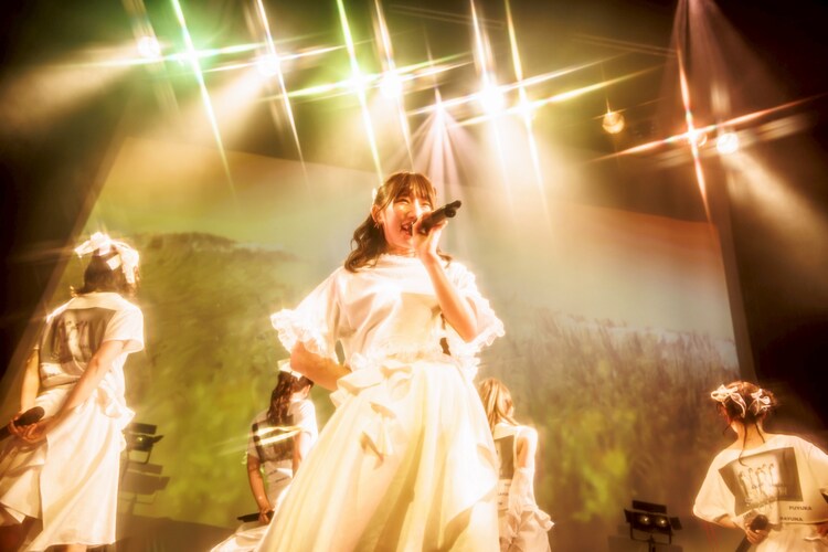 ASAMI - SW!CH、6年半にわたる活動のスイッチを“OFF” 渾身のパフォーマンスで伝えた「ありがとう」 [画像ギャラリー 7/33] - 音楽ナタリー