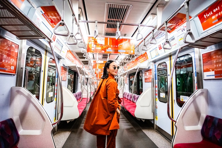 PUSHIM ©JUNYA S-STEADY - PUSHIMデビュー25周年記念、東急東横線＆田園都市線で車内広告ジャックキャンペーン展開中 ...