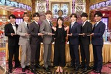 SixTONESと菅野美穂。©日本テレビ