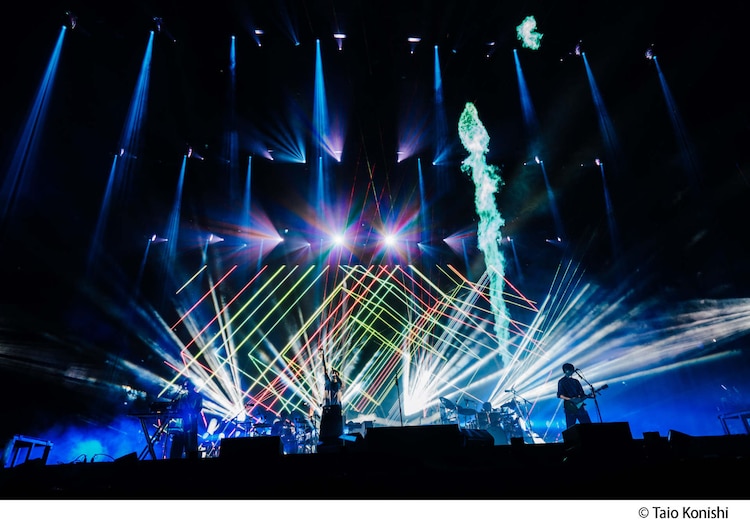 RADWIMPS - 「フジロック」に10万6000人が来場！山下達郎、Vaundy、Suchmos、RADWIMPSらが熱演 [画像ギャラリー 15/17] - 音楽ナタリー