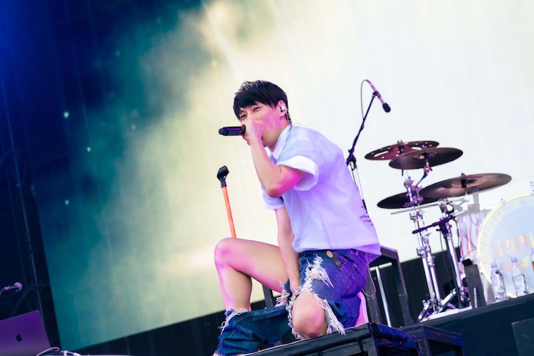 TAKUYA∞（Vo / UVERworld）（Photo by MASANORI FUJIKAWA） - WANIMA主催ワンチャンフェス4回目も大団円、熱狂と感動を刻んだ熊本の夏の終わり ...