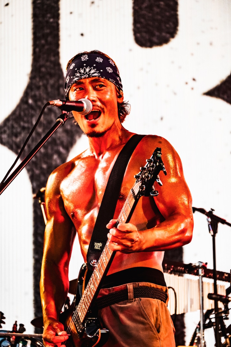 KO-SHIN（G, Cho / WANIMA）（Photo by Yukihide "JON..." Takimoto） - WANIMA ...