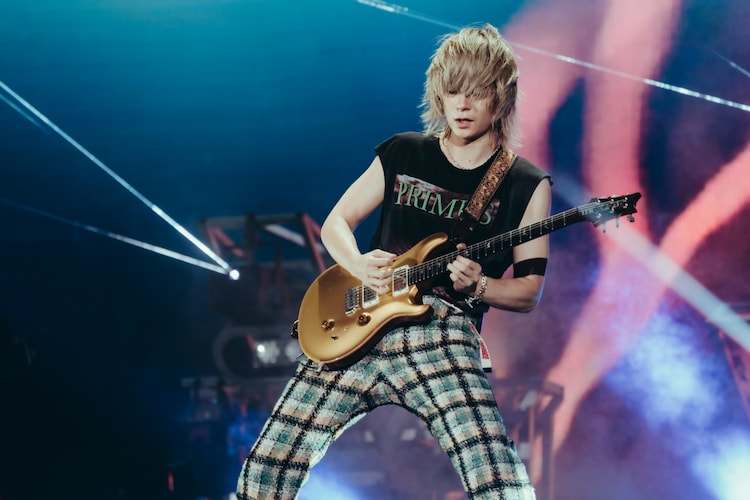 Toru（G）（Photo by Kosuke Ito） - ONE OK ROCK初の日産スタジアム、7万人に示した世界を“DETOX”していく決意と覚悟 [画像ギャラリー 3/13 ...