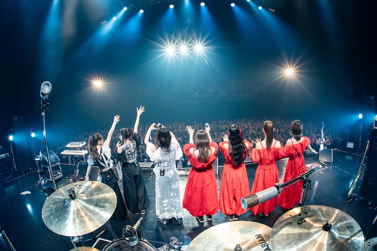「SHE SCREAM ROCK vol.1 ～SILENT SIREN × SCANDAL～」の様子。（Photo by Kota aoki） - SILENT SIRENとSCANDAL初 ...