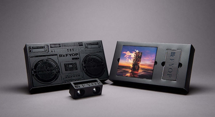 B'z「FYOP」数量限定盤（ブラック） - B'zが3年ぶりアルバム「FYOP」をリリース、初回盤には紅白映像など収録 [画像・動画ギャラリー 6/7] - 音楽ナタリー