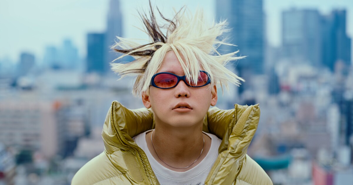 秋山黄色がゲームキャラに扮する「Quest」MV公開、アニメ「補助魔法」OP主題歌（動画あり） - 音楽ナタリー