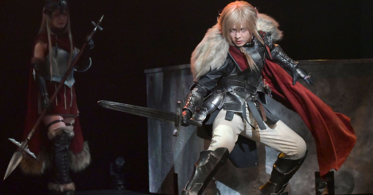 モント・リオニス役の吉田仁人（M!LK）。 - M!LK吉田仁人「座長の背中を」主演舞台が本日開幕！隣で「滅！」踊るゲンジブ武藤潤は「弟みたい ...