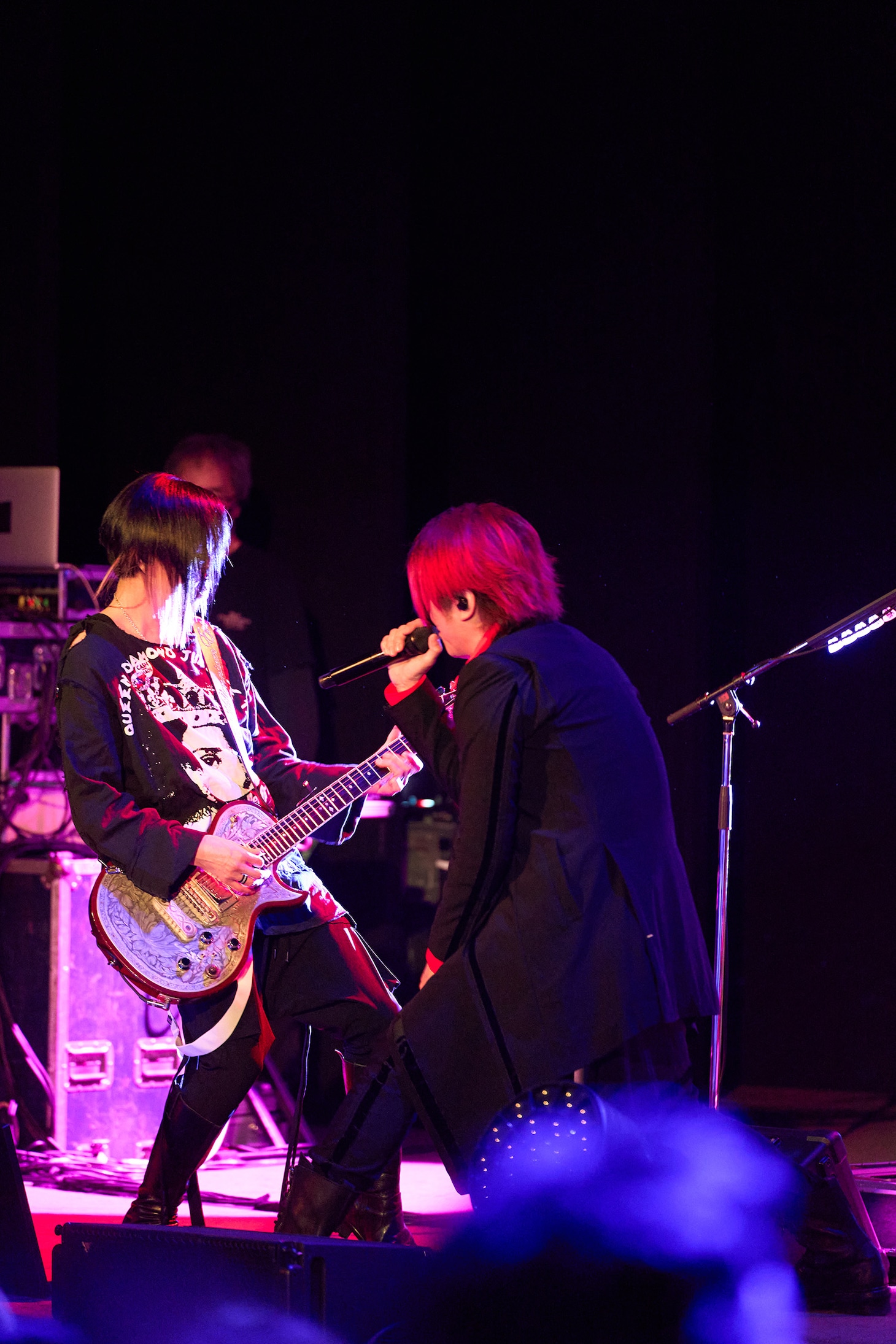 左からHISASHI（G）、TERU（Vo）。（Photo by Lawrence Randall） [画像ギャラリー 3/4] - 音楽ナタリー