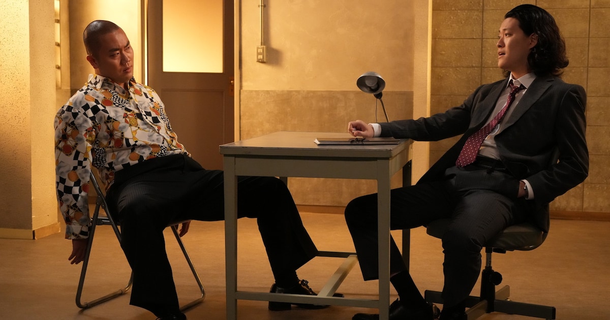 「新しいカギ」霜降り粗品とハナコ岡部の新作コント「最強の刑事」 - お笑いナタリー