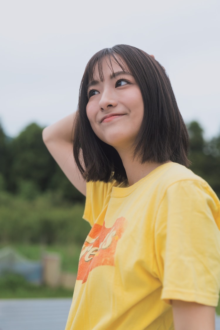 「陽がのぼるほうへ」より、田村真子アナ - 「ラヴィット！」MC麒麟川島が帯 TBS田村真子アナのフォトエッセイ発売 [画像ギャラリー 21/21] - お笑いナタリー