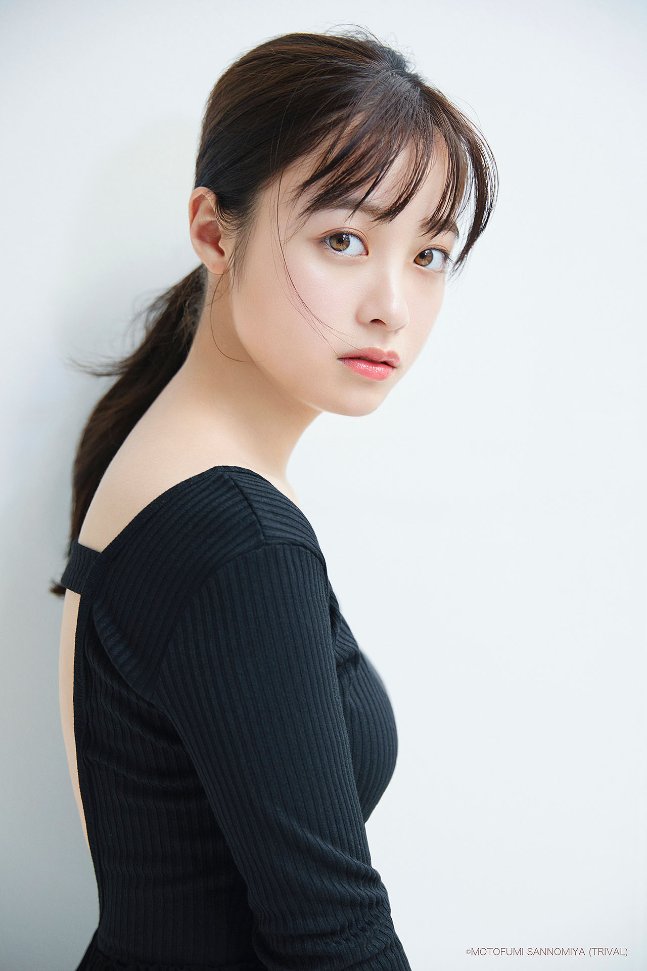 「ダブルインパクト2026」決勝MCを務める橋本環奈 [画像ギャラリー 3/11] - お笑いナタリー