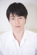 バグナード役を演じる成松慶彦。