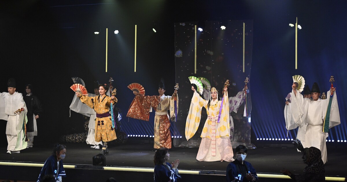 芸舞妓・OSK日本歌劇団・石見神楽が出演「ZIPANGU 光が彩る演舞祭」スタート（舞台写真あり） - ステージナタリー