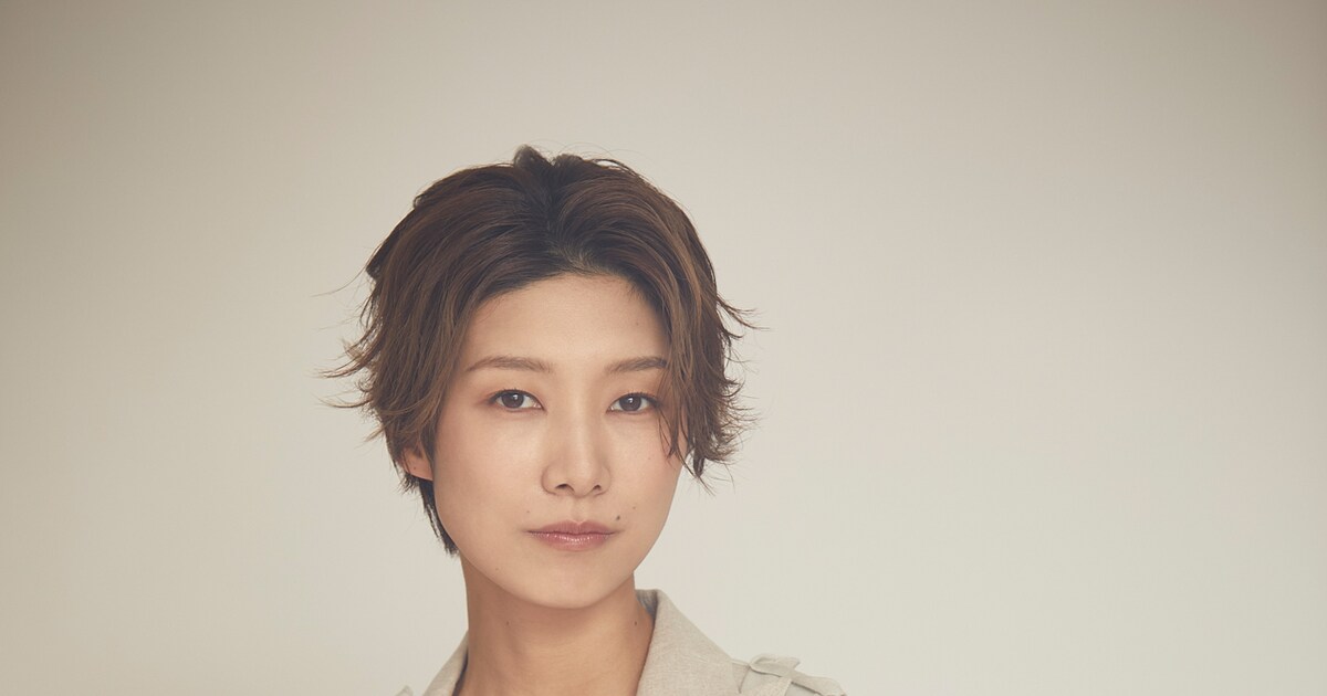 WOWOW「宝塚プルミエール」月替わりナレーター、トップバッターは天華えま（コメントあり） - ステージナタリー