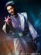 柳瀬大輔扮するクムジ。